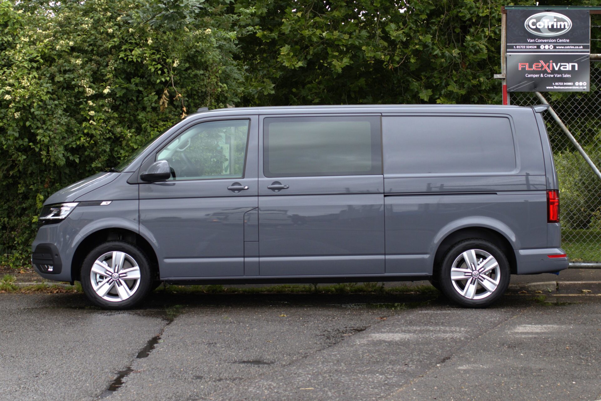 VW T6.1 KOMBI 150 DSG LWB - CoTrim